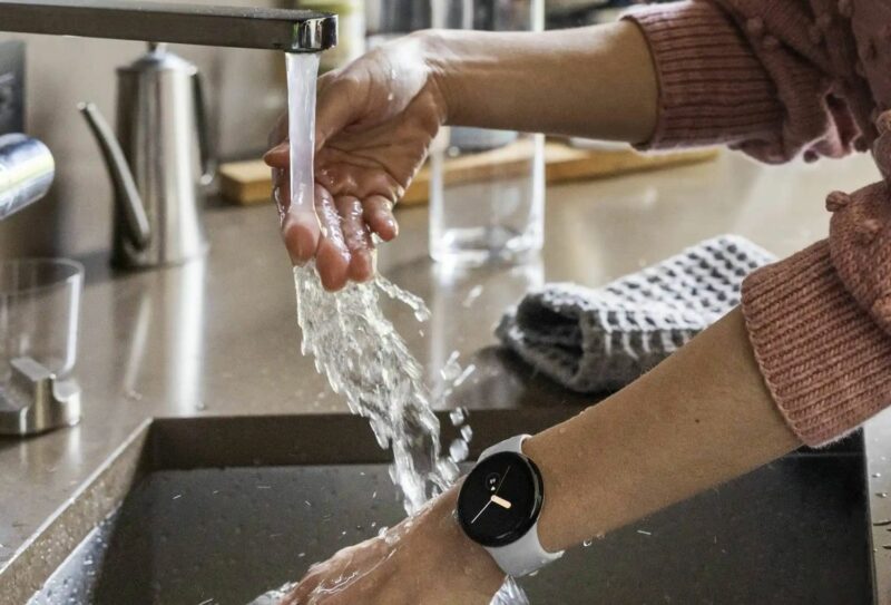 Pixel Watch: Neue Water Lock-Funktion kommt - sperrt Smartwatch-Display ...