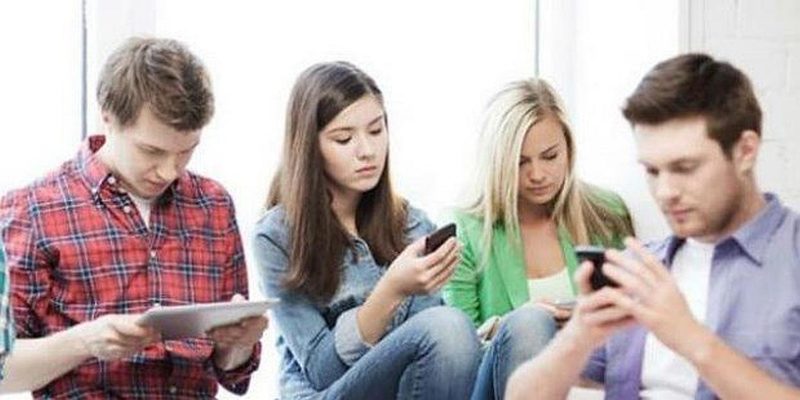 Teenager & Smartphones: Für diese Dinge nutzen die deutschen ...
